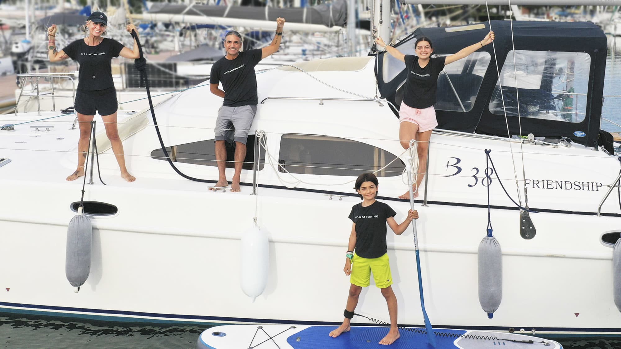 meet-a-family-that-travels-the-world-full-time-on-a-yacht-for-2-500-a